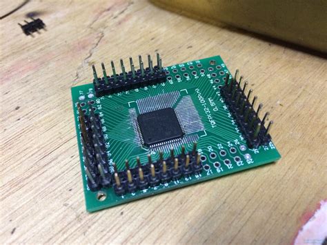 Stm32f105 最小系统 Usb上电后电压低 Stm32f105 最小系统 Usb上电后电压低