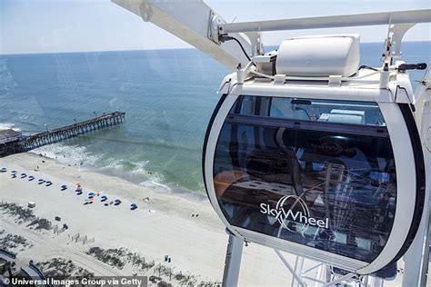 Couple Arrested After Filming Themselves Having Sex On Ferris Wheel And