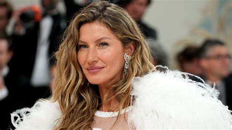 Gisele B Ndchen Net Worth Modeling Books More Parade