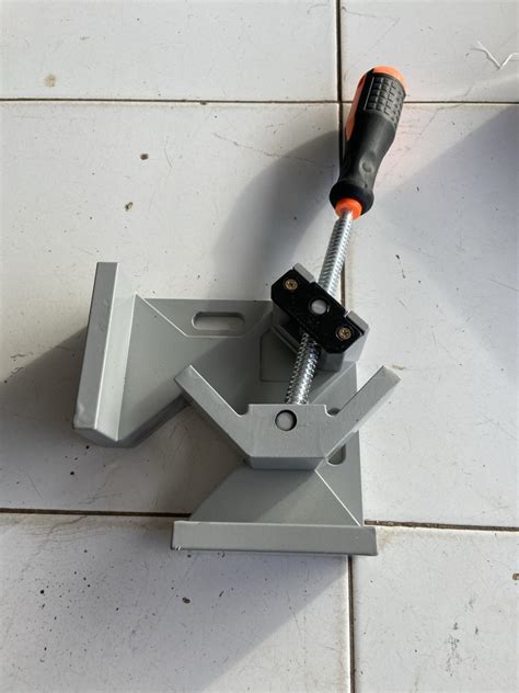 Lengkapedia Jual Klem Siku Sudut Derajat Corner Clamp Catok Klem Kayu Swing Jaw Ralali Com