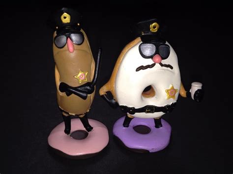Disney Wreck It Ralph Wynchel And Duncan Donut Police Dept Pvc Figure Lot Of 2 1810662420