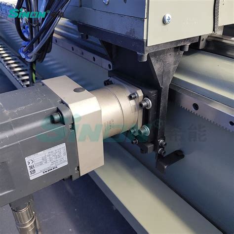 Cnc 더블 헤드 알루미늄 프로파일 마이터 쏘 가변 각도 제조 업체 공급 업체 공장 좋은 가격 Cnc 더블 헤드 알루미늄