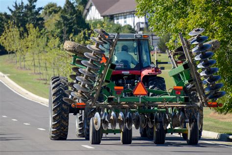 Slow Moving Vehicle Signs Custom Manufacturing Supplier