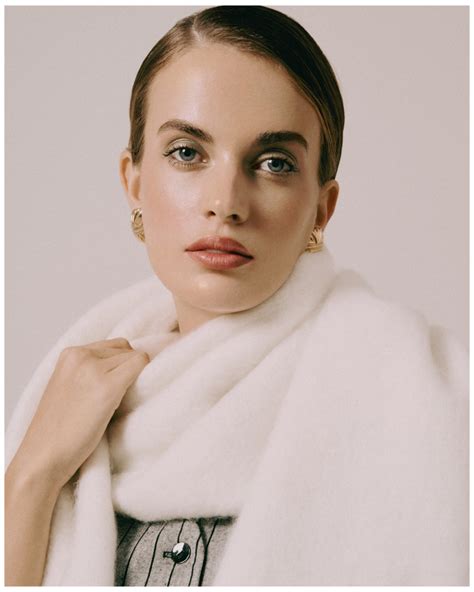 Polina B Vproject