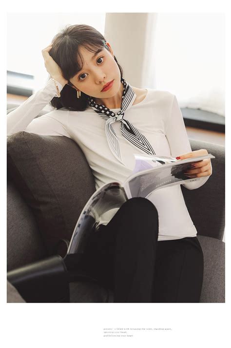 Badu Bg Ежедневна дамска блуза с овално деколте за бременни Badu Bg