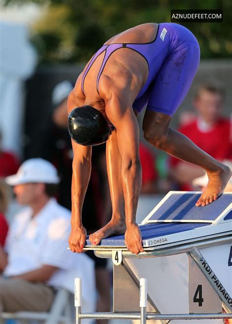 Arianna Vanderpool Wallace Feet Aznudefeet