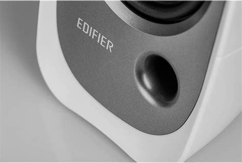 Edifier R12u Usb Powered Speakers With Easy Connections 2 0 Watts Power 3 5mm Aux Connection