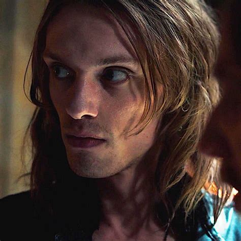 Пин на доске Jamie Campbell Bower