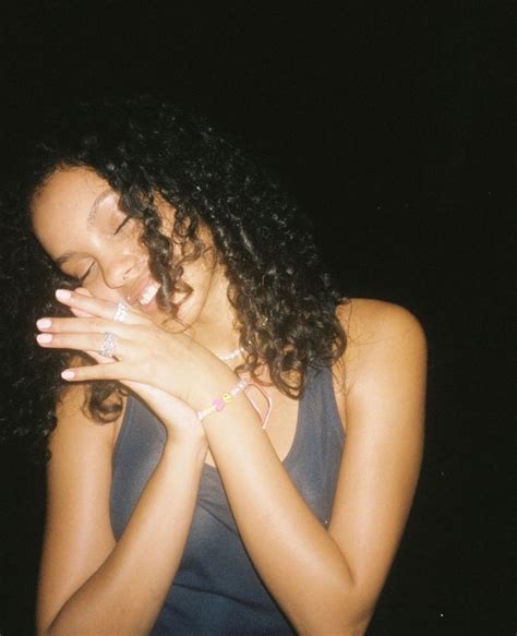 Pin By Sellma On Mood Photographs Manic Pixie Dream Girl Hair Product Organization One Hair