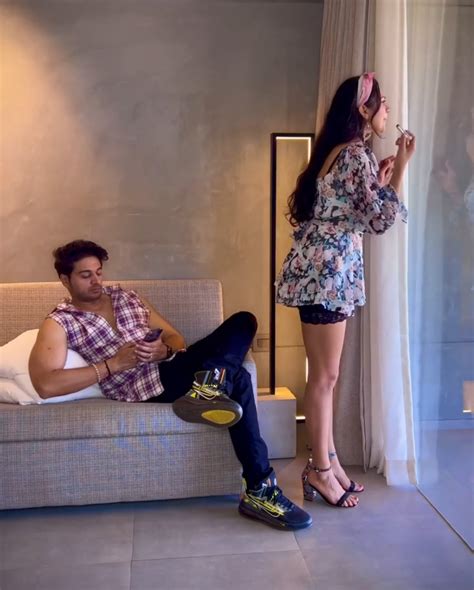 Akansha Chamolas Feet