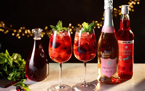 Raspberry Royale Spritz Cocktail Recipe Spar