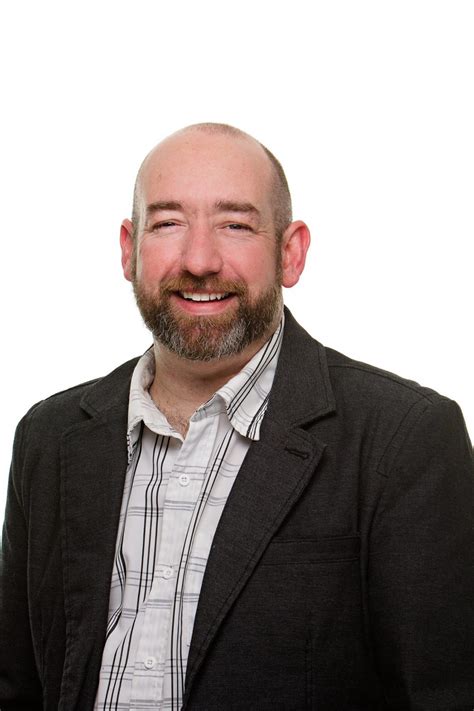 무료 이미지 사람 초상화 기업 사업 직업 스피커 수염 노동자 샷 성인 매니저 머리 총 성직 얼굴 털