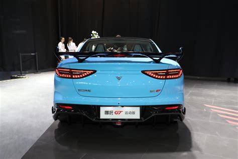 哪吒GT 2023款 580 AWD 运动版图片 哪吒汽车 18 74张图片 汽车车展图库 懂车帝