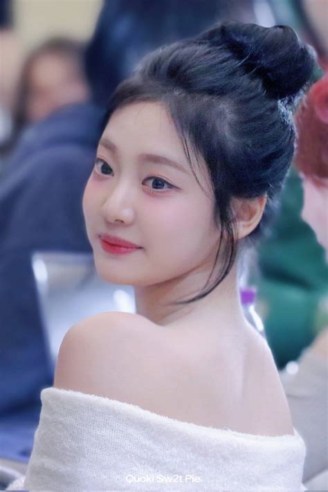 좀 예쁜거 같은 오늘자 링링 인스티즈 Instiz 이슈 카테고리