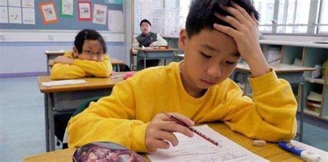 学生平时小考试成绩很好一遇到大考就完蛋学生应重视应考心态