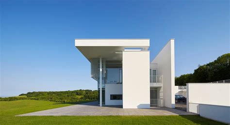 Richard Meier Models All White Oxfordshire Residence On English Manor Houses