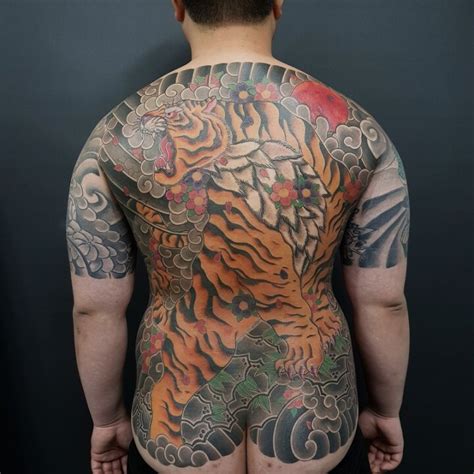 타투쉐어 타투 포스팅 호랑이 등판 이레즈미 입니다