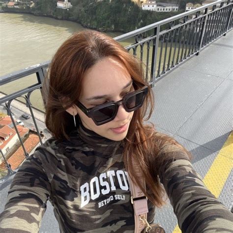 Gymnast Yoga Girl Viral Video Stretch Balanceyogapractice