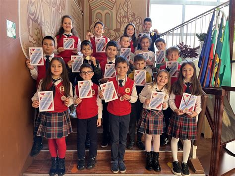 Медали и повод за гордост от математически турнир „Черноризец Храбър“ Начално училище “Св