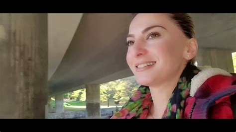 როგორ ამბობს შვედი ქართულად გამარჯობას Youtube