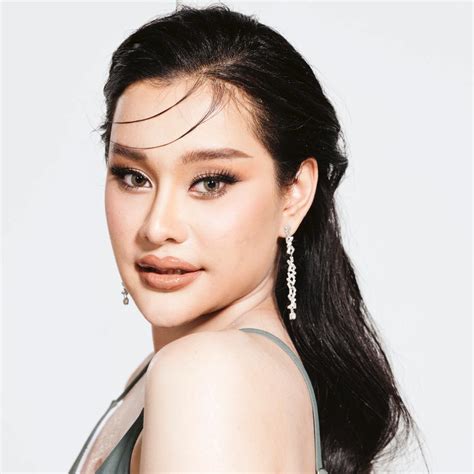 Somsri สมศรี Somsri สมศรี Added A New Photo