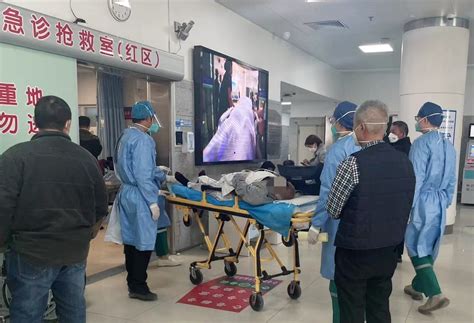 与时间赛跑！市人民医院急诊日均服务400人次
