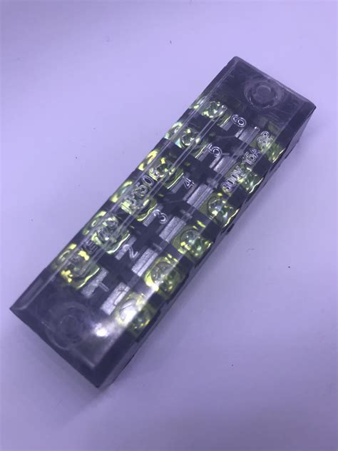 Terminal Block 8 Positions Camping And RV Supplies Pty Ltd Australia Brisbane Caboolture