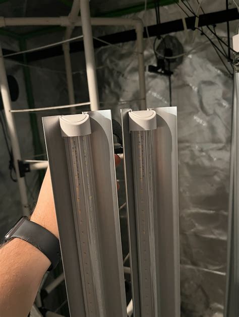 Barrina T8 Grow Light Vertical Bracket For 2 Lights By Tfro3 Download