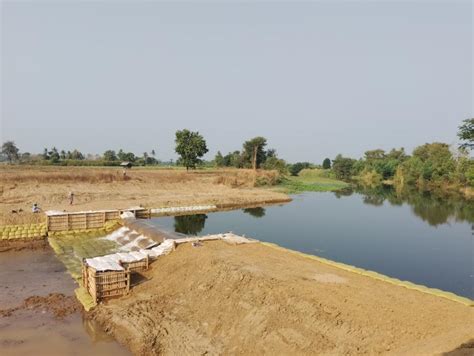 သီးထပ်စွမ်းအားမြင့်မားရေးအတွက် အထောက်အကူပြုမည့် ပုလွေးချောင်းယာယီချောင်းပိတ်ဆည် တည်ဆောက