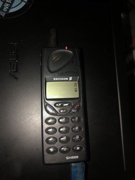 Привет из 1998 года: мобильный телефон Ericsson SH888