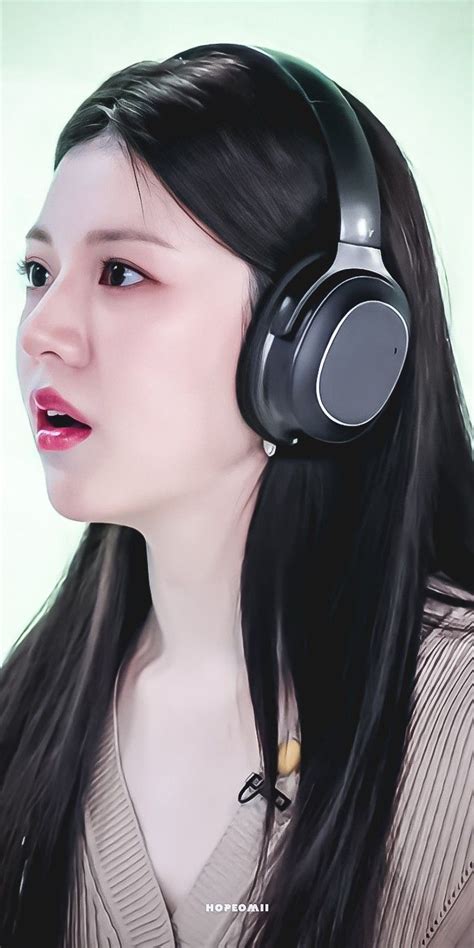 Pin Di Go Yoon Jung Gaya Busana Gaya