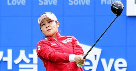 St포토 이소영 멀리 보낸다