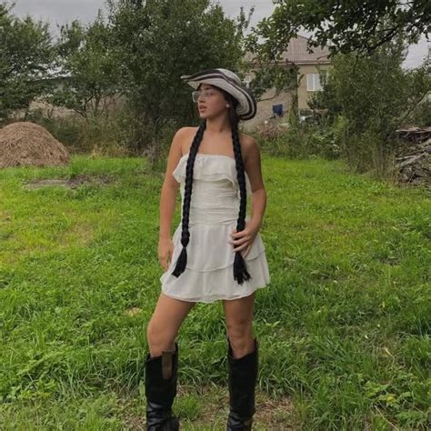 ლინდა გელაძე Lindaa Geladzee On Threads