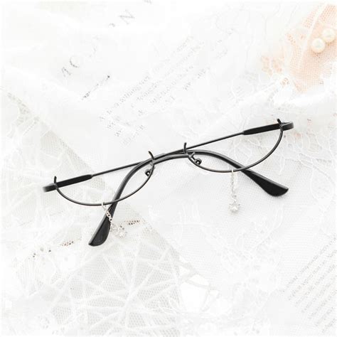 The Second Half Of The Oval Frame Abstinence Style Decorative Glasses