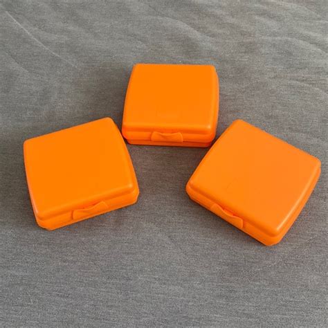 Tupperware Kitchen Tupperware Sandwich Keeper Clam Shell Style Set