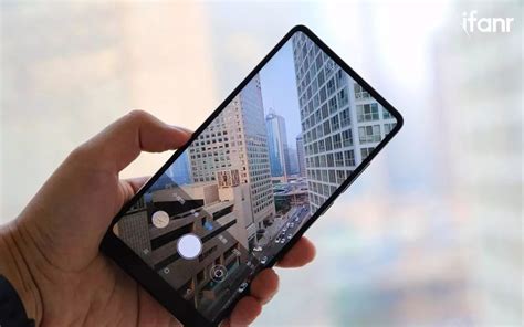 【早报】小米 Mix 2s 渲染图曝光乐视员工仅能得到 50 欠薪阿里巴巴入股居然之家