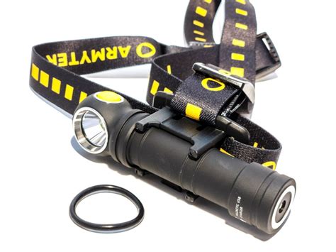 Armytek Wizard C2 Pro Max LR review | Thrower Headlamp | 1Lumen.com