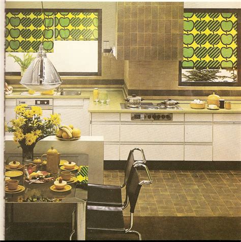 Vintage Photos Show The Colorful Of Kitchens In The 1970s ~ Vintage