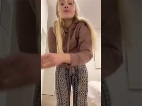 She Makes Booty Claps 👏 Youtube