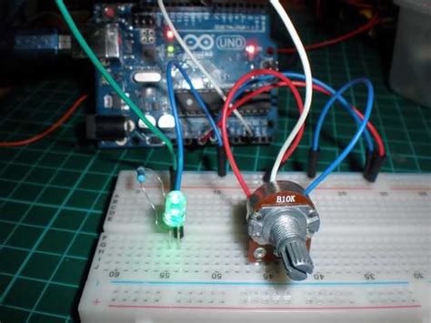 software de pwm con arduino attiny