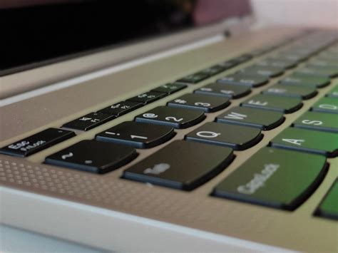 Laptop Review Thinkpad X1 Titanium Poised To Be A Rival But