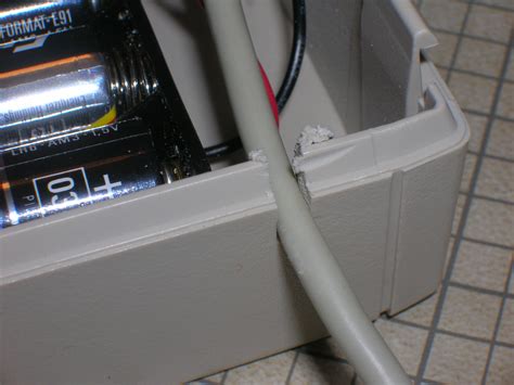 Make A Portable Barcode Scanner With An Arduino And A Cuecat Trybotics