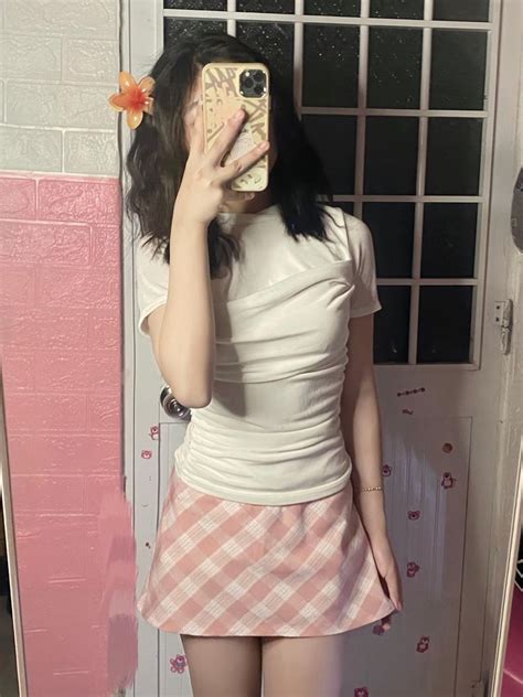 Ghim trên gái xinh