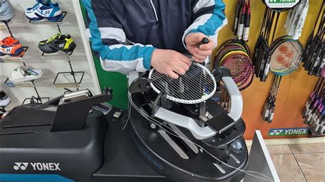 요넥스 나노플레어 넥스테이지 배드민턴라켓 엑스볼트 65 4매듭 스트링 작업 Youtube