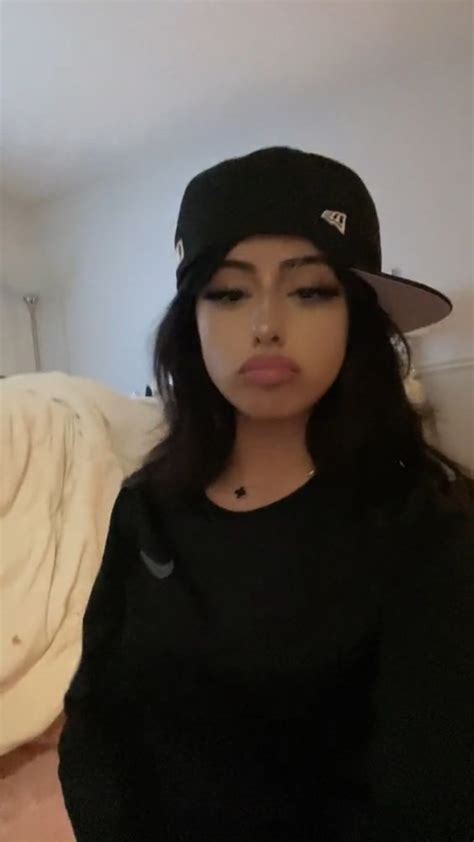 Pin De Nordsahiti En Small Room Bedroom Fotografía De Moda Urbana