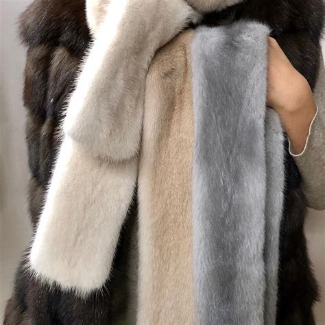 새제품 코펜하겐 리얼 통밍크 롱 머플러 헬로마켓