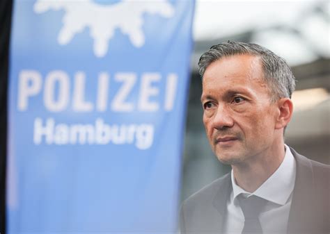 Drogen Schüsse And Co Hamburgs Polizeichef Macht Job Trotzdem Gern Mopo