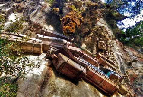 Hanging Coffins Of Sagada The Filipino Tribe That Hangs Its Dead From