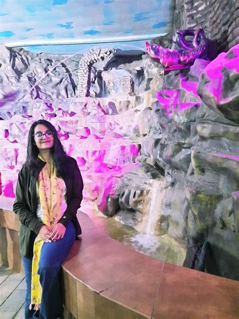 Riya Dadhich🌟 On Linkedin → You Spend 9 Hours In Office → Spend 2 3 Hours Stuck In Traffic →…