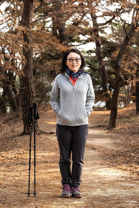 [산줌마가 간다 3] 벤 존슨 울린 아줌마 어쩌다 산악회장 됐나